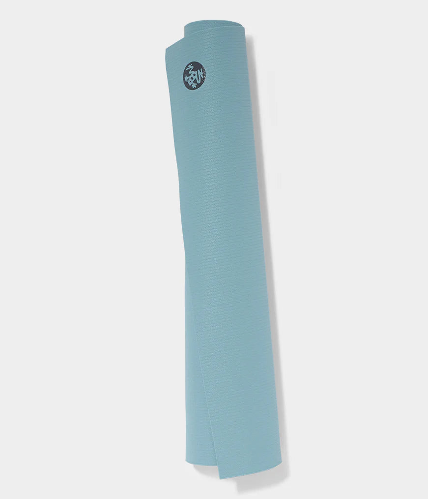 Manduka PRO Travel Yoga Mat 71" 2.0 - Blue Lotus – Manduka Singapore